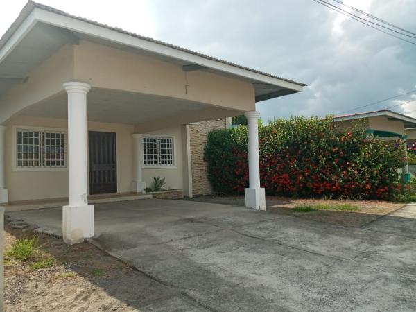 CHIRIQUI BOQUERON HOUSE IN BAGALA